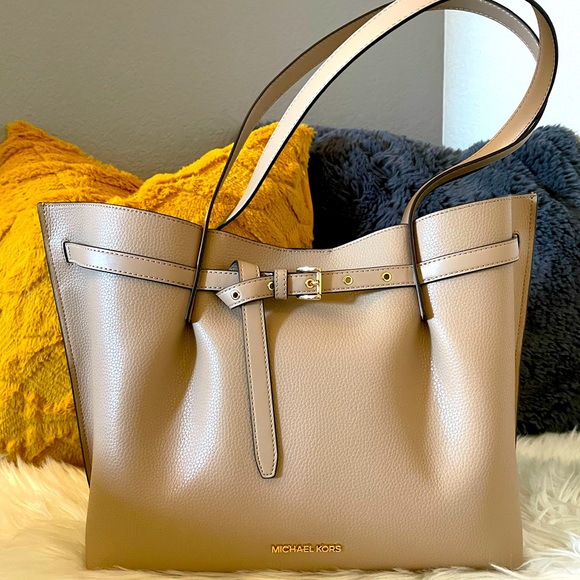 MICHAEL Michael Kors | Bags | Michael Kors Emilia Large Tote Leather ...